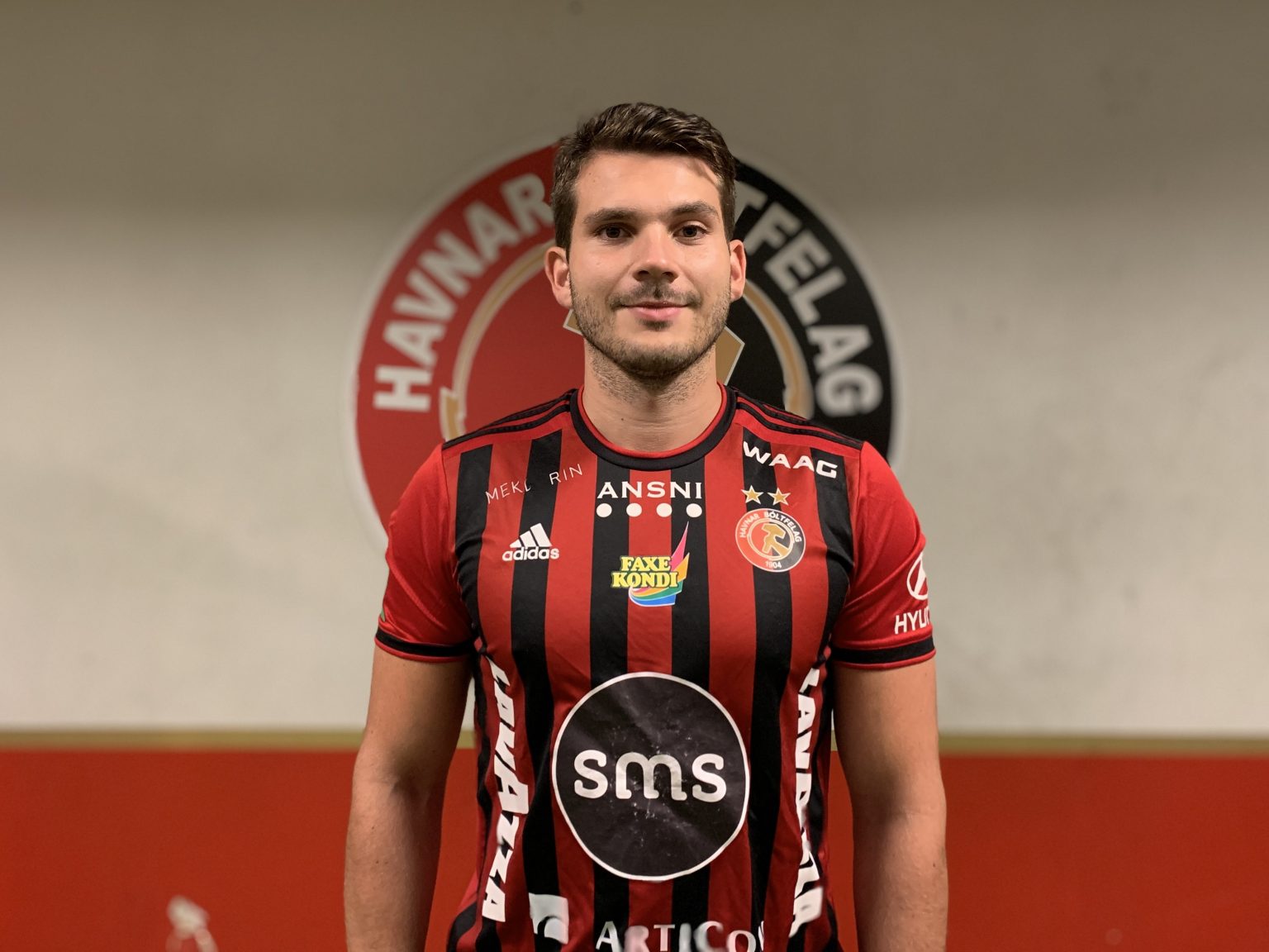 Miðverjan komin uppá pláss - Havnar Bóltfelag